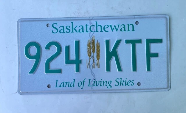 SINGLE SASKATCHEWAN CANADA License Plate #924 KTF Wheat Sheaf Sheaves ...