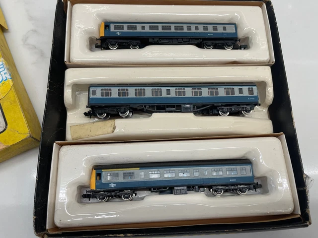 GRAHAM FARISH NO. 8143 Class 101 3-Car DMU Locomotive BR Blue Boxed Set ...