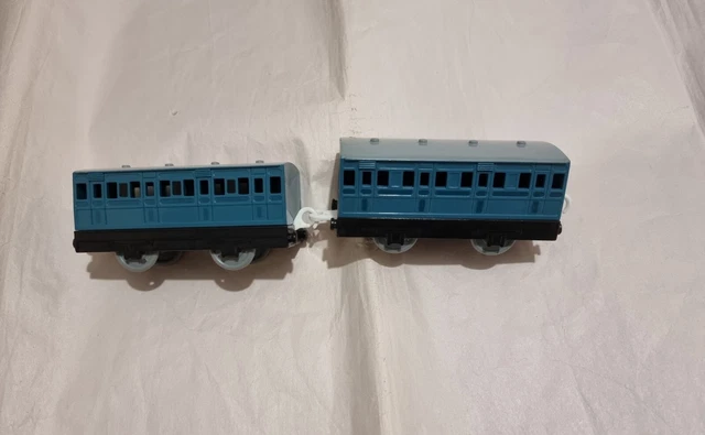 THOMAS THE TANK Engine & Friends TRACKMASTER RARE BLUE COACH COACH'S X ...