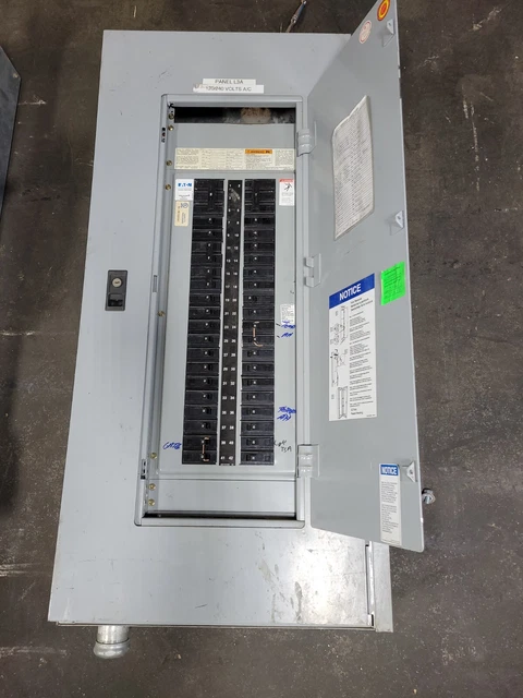 EATON CUTLER HAMMER PRL1A 225 Amp Panelboard 208Y/120 V 3PH 4W 42 Space ...