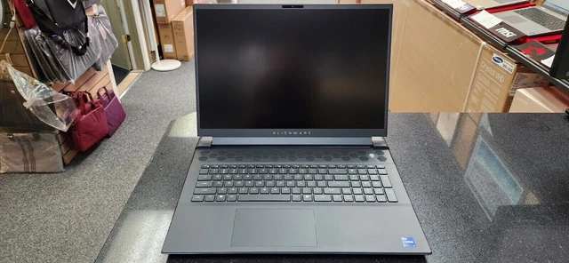 ALIENWARE M18 R1 2023 - i9-13900HX - 32GB - 1TB SSD - RTX 4070 - QHD ...