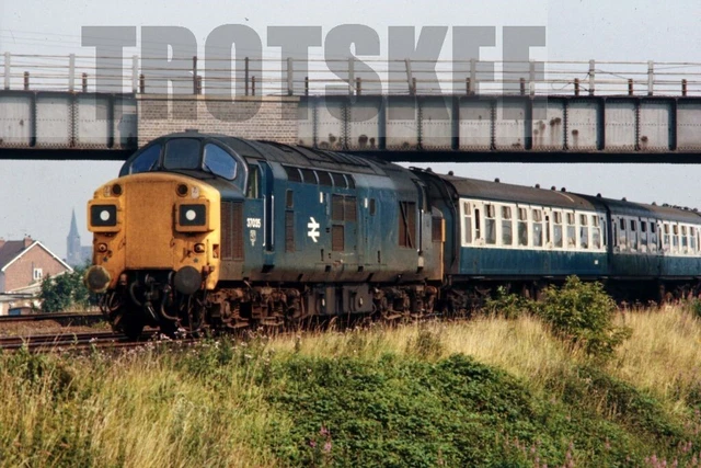 35MM SLIDE BR British Rail Diesel Loco Class 37 37035 1978 Original £3. ...