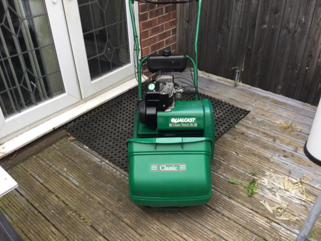 QUALCAST 35S SELF Propelled Petrol Lawnmower £110.00 - PicClick UK