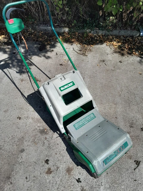 QUALCAST SYSTEM 300 Electric Lawnmower & Lawn Rake Kit & Spare Cover ...