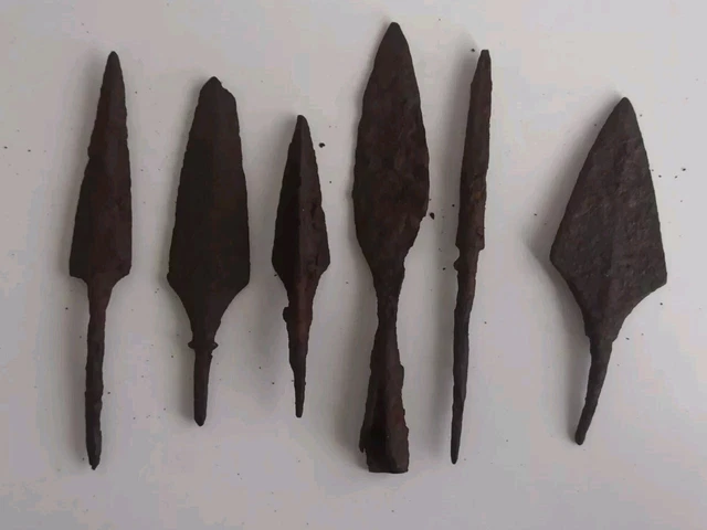 LOT OF 6 Cleaned Ancient Celtic, Roman, Medieval Iron Arrowheads 200 Bc-1400 Ad £80.00 - PicClick UK