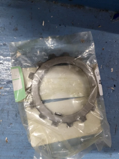 GENUINE NEW NISSAN Navara D23 Rear Axle Right 1/2 Shaft Lock Washer ...