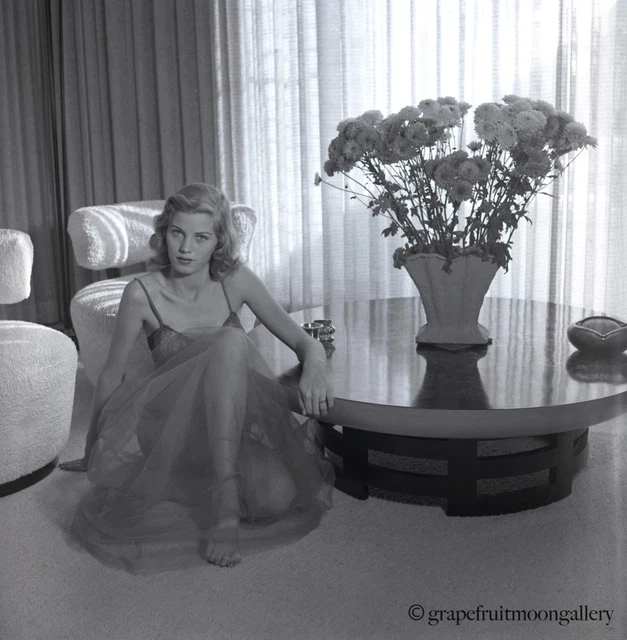 BUNNY YEAGER 1950S Pin-up Camera Negative Sensual Alta Whipple ...