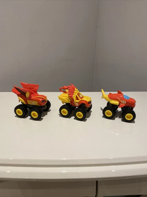 BLAZE AND THE Monster Machines Blaze Animal Variants Bundle, Shark ...