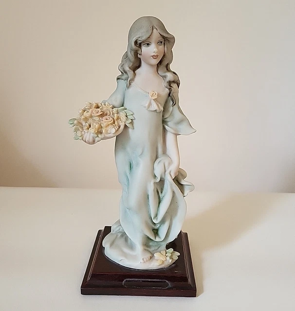 VINTAGE CAPODIMONTE GIUSEPPE Armani Girl Lady With Flowers Figurine ...