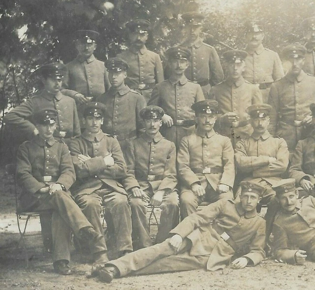 WW1 MILITARY PHOTO Postcard Group German Soldiers Regiment Portrait ...