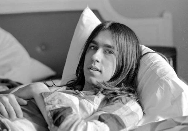 SINGER DAVID SURKAMP of Pavlov's Dog relaxes in his hotel room, Lo- Old ...