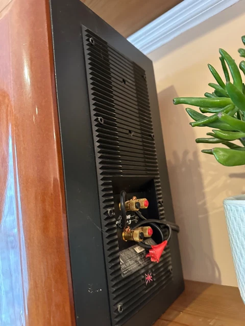 KEF RDM-2 Premium Monitor Bookshelf Speakers beautifully made £200.00 ...