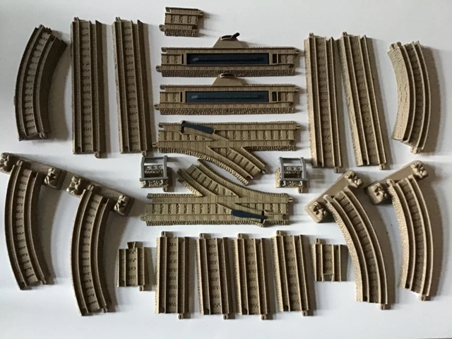 TRACKMASTER BROWN BEIGE Track. Thomas the Tank Engine. Choose your ...