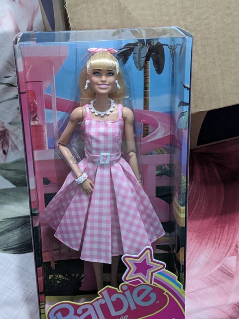 BARBIE - BARBIE The Movie Collectible Doll Margot Robbie As Barbie In ...