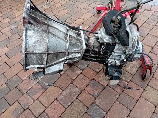 LAND ROVER DEFENDER TD5 R30 gearbox and transfer box £700.00 - PicClick UK