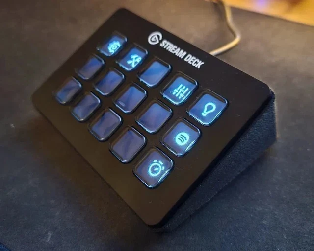 REPLACEMENT STAND FOR Elgato Stream Deck Mk1 and Mk2 15 Keys Push Fit ...