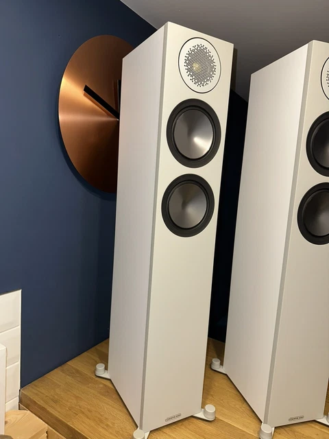 MONITOR AUDIO BRONZE 200 Floor Standing Speakers Finished In White £260 ...