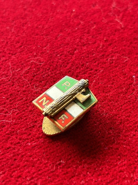 WW2 ITALIAN MILITARIA Distintivo PNF secondo Tipo EUR 35,00 - PicClick IT