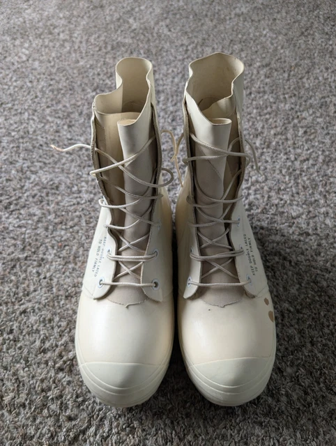 VINTAGE 1987 BATA USGI Mickey Mouse Bunny Boots Extreme Cold Weather ...