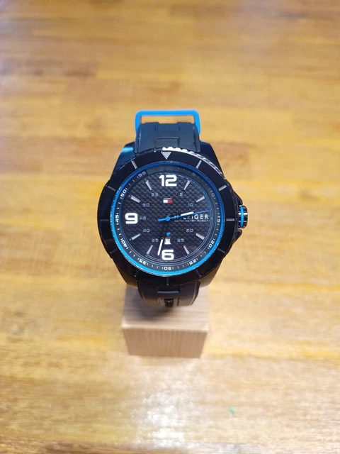 TOMMY HILFIGER UHR Herren Sport, TH227.1.34.1511, neue Batterie, Datum, Gut EUR 55,90 - PicClick DE