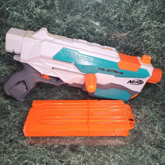 NERF MODULUS TRI-STRIKE Dart Blaster Toy Gun Blaster and 12 Shot ...