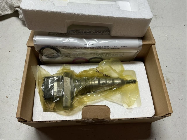 REMAN INTERSTATE-MCBEE NAVISTAR DT466 BE Diesel Fuel Injector R ...