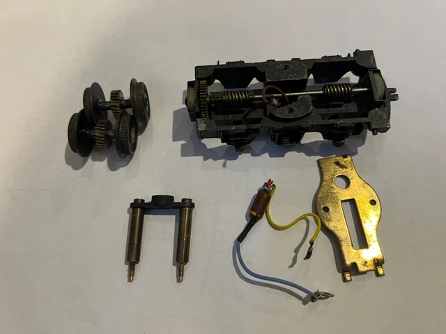 TRIANG OO EARLY MK1 Power Bogie for R55 Transcontinental Diesel £6.48 ...