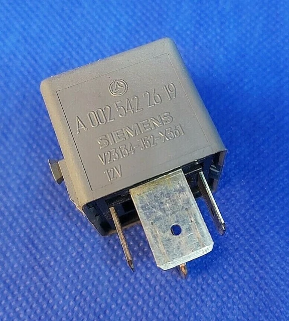 MERCEDES-BENZ 4-PIN GREY Relay A0025422619 Tyco V23134-J52-X361 12V £8. ...