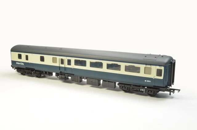 HORNBY MK2E BRAKE Standard Open in British Rail Blue/Grey livery - OO ...