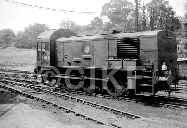 RAILWAY PHOTOGRAPH 6X4 Diesel loco 11001 Norwood 1950. £2.95 - PicClick UK