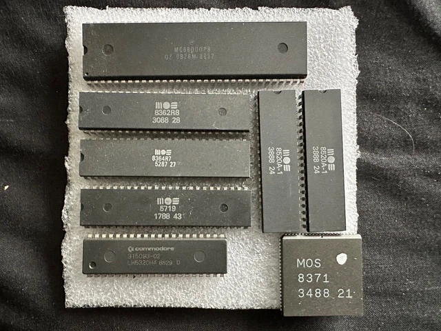 COMMODORE AMIGA SET Of Chips A500 rev5 X7 1.3 rom 8371 Agnus chip ...
