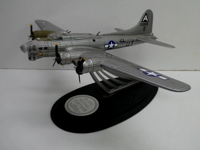 VINTAGE B-17G FLYING Fortress Ww2 Model Airplane Plane Us Airforce ...