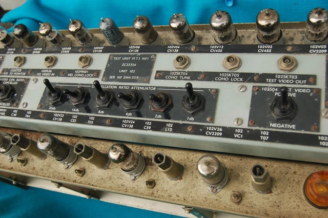 VINTAGE, 1955 RADAR Unit With 16 Valves. £30.00 - PicClick UK