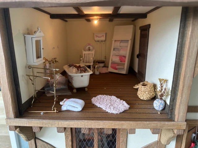 DOLLS HOUSE, COLLECTABLE Country Mouse (The Biddeden House) Excellect ...