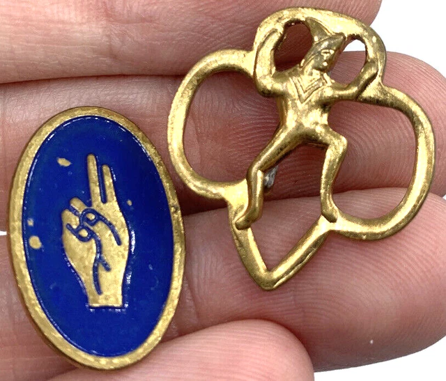 GIRL SCOUT BROWNIE Pin Badge Two Finger Salute Lot Vintage 1950s 60s £ ...