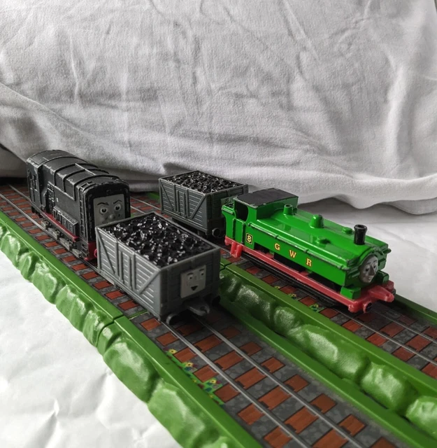 ERTL DIESEL, DUCK And Troublesome Trucks Thomas The Tank Engine ...