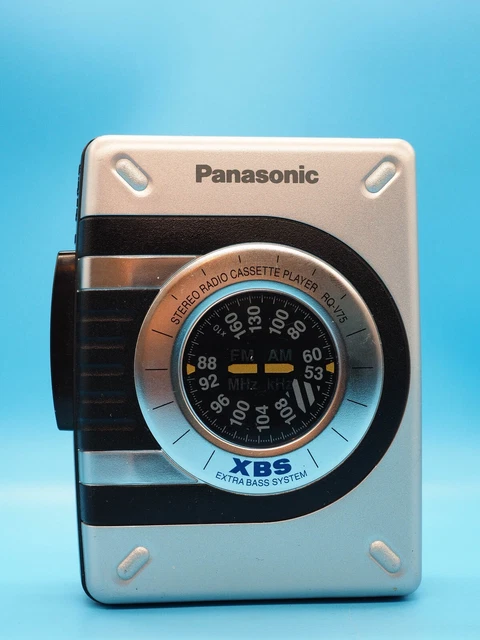 WALKMAN PANASONIC RQ-V75 Cassette e Radio FM EUR 30,00 - PicClick IT