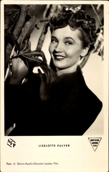 AK SCHAUSPIELERIN LISELOTTE Pulver, Portrait, Autogramm, Von Liebe ...