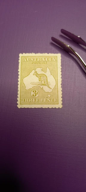 VINTAGE AUSTRALIAN PRE-DECIMAL 3d Olive Kangaroo & Map Stamp + FREE ...