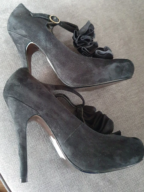 GORGEOUS BLACK SUEDE Ruffle High Heels Size 5 £1.99 - PicClick UK