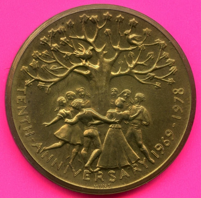 1978 METRO INTERNATIONAL Caravan 10th Commemorative Token 39mm Diam. By ...