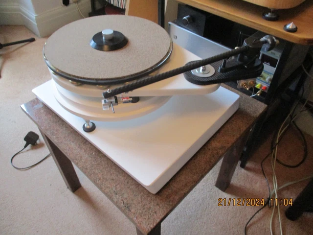 UNIQUE REGA BASED TURNTABLE/12" Carbon Fibre Unipivot Tonearm £414.72 ...