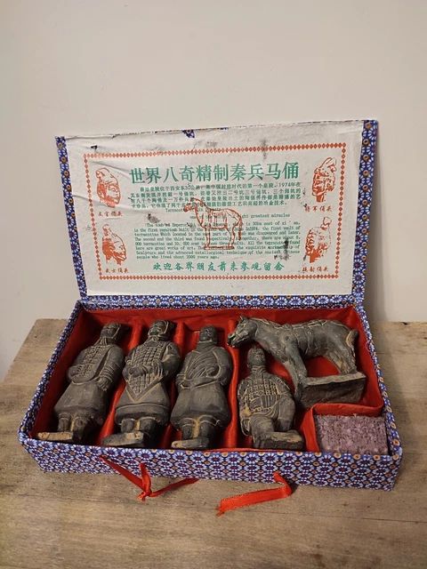 BOÎTE COFFRET SOLDATS ou guerriers chinois en terre cuite Qin Armée ...