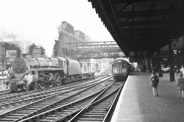 PHOTO BRITISH RAILWAYS Steam Locomotive 73131 Class BR Standard ...