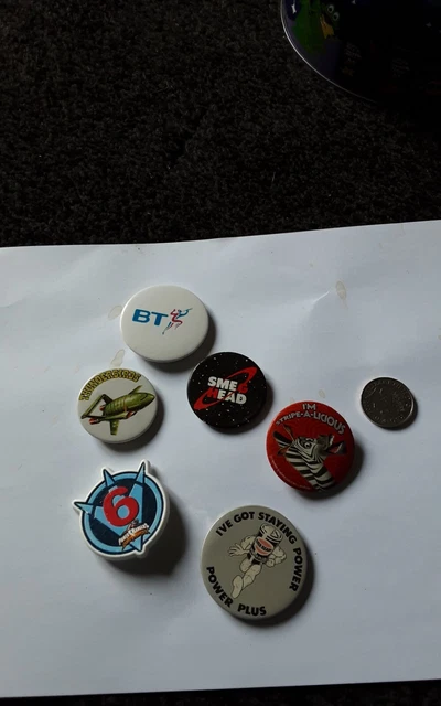 BUNDLE OF VINTAGE Badges inc power rangers bt thunderbirds red dwarf £3 ...