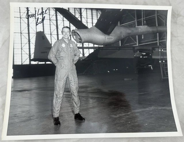 VINTAGE GLOSSY PHOTO Edwards AFB Signed USAF Test Pilot Bill Meeks ...