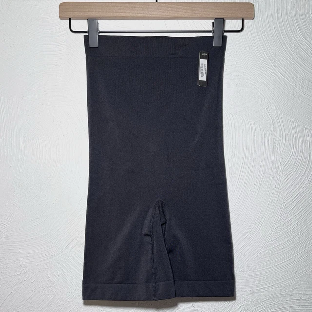 SKIMS WOMEN’S HIGH Waisted Bonded Short in Onyx Size Small £62.49 ...