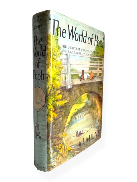 THE WORLD OF WINNIE-THE-POOH by AA Milne, 1976 Methuen Children's Books ...