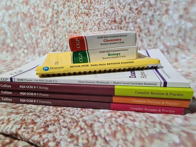 SCIENCES AQA GCSE Revision Guides Cards Planner - Biology, Chemistry ...