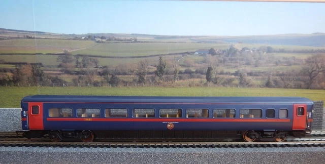 HORNBY R4287 MK4 GNER TSO Coach (B) Mallard Livery 12409 Flying ...